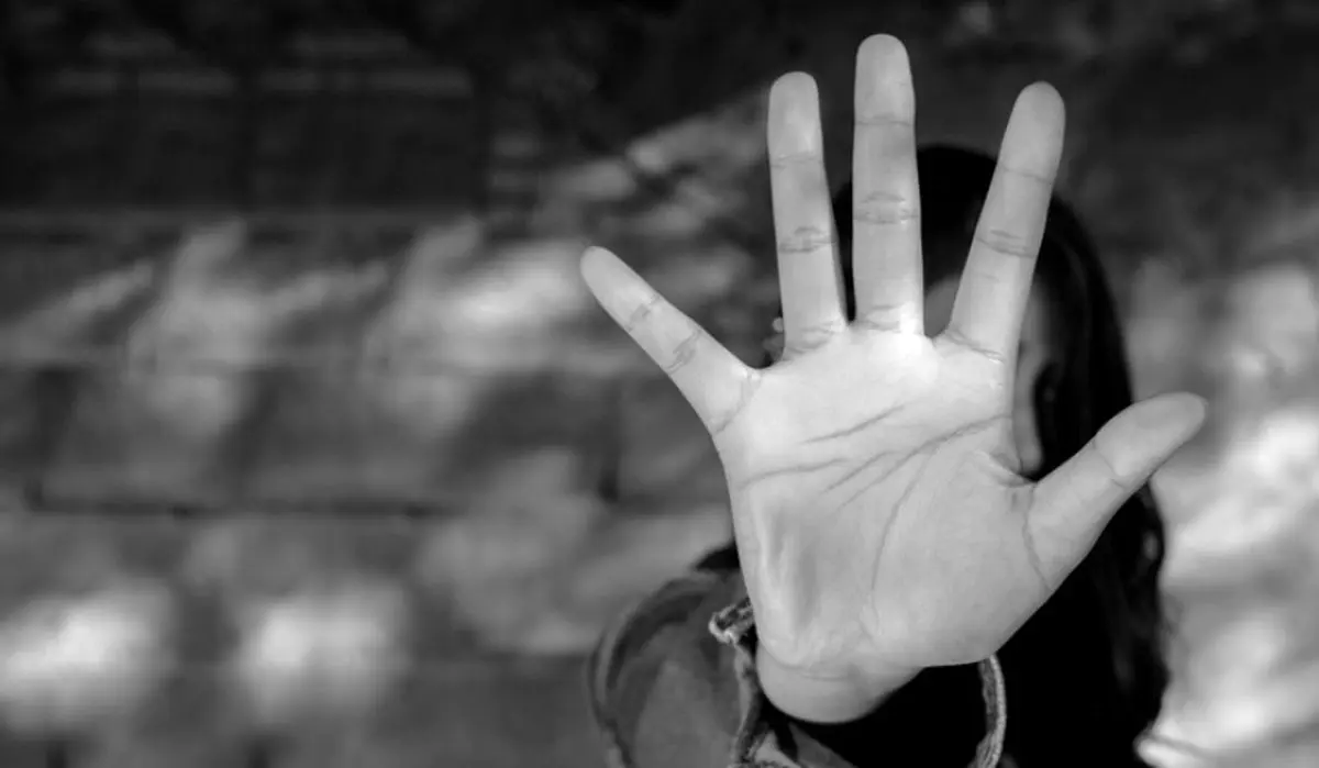 تله هولناک مردان برای دختر ۱۵ ساله